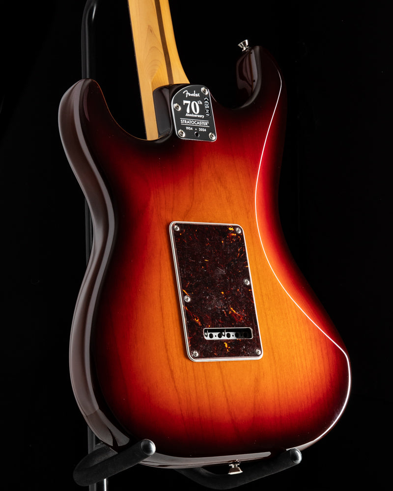 Fender 70th Anniversary American Professional II Stratocaster Comet Bu