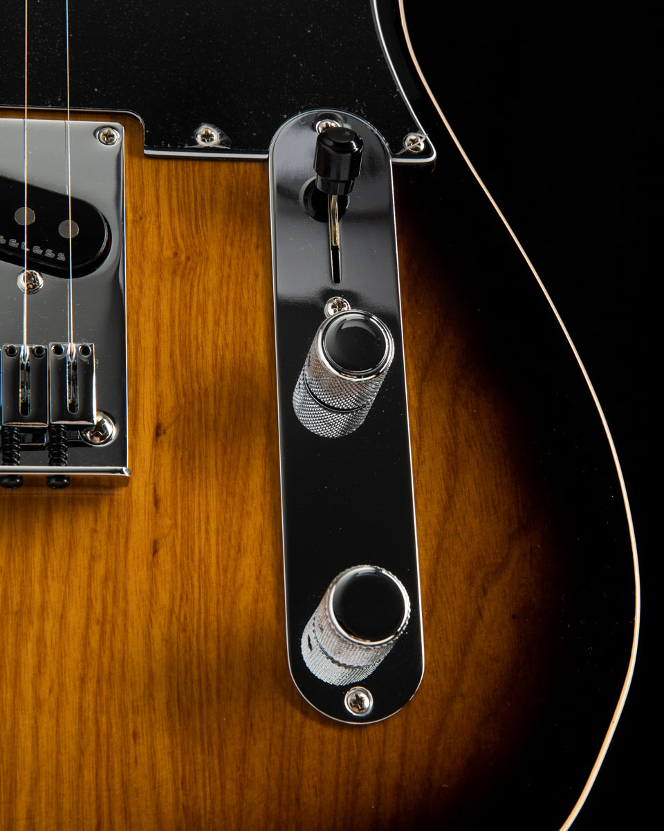 Fender American Ultra Luxe Telecaster 2 Color Sunburst