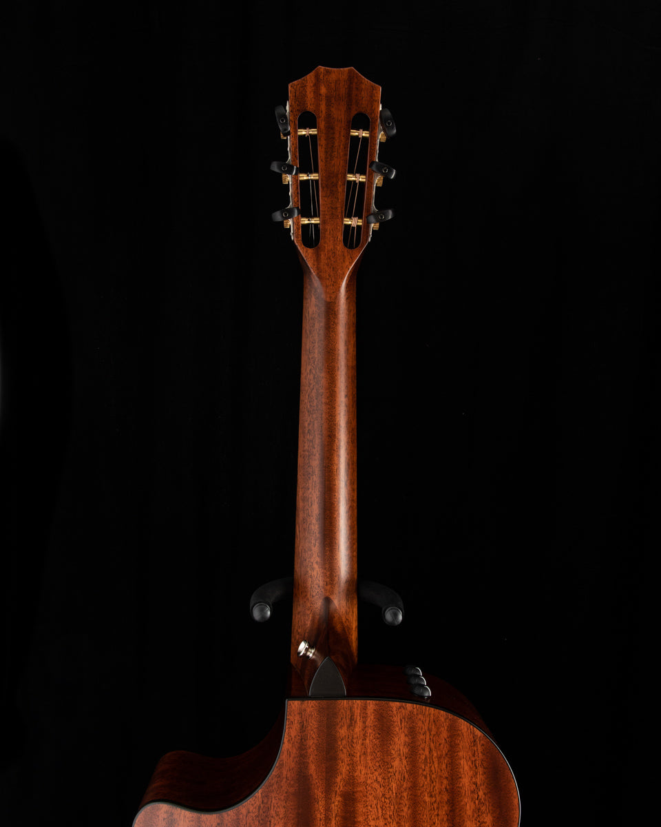 Taylor 322ce 12-Fret V Class Acoustic-Electric Guitar