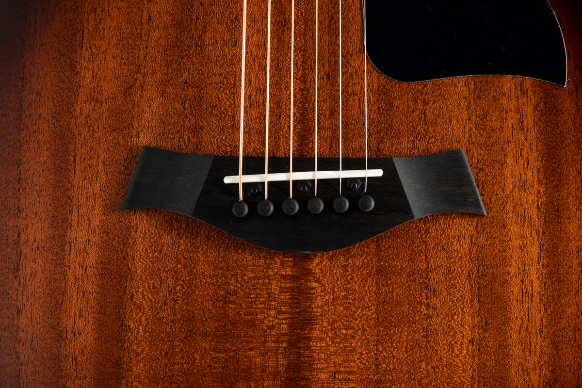 Taylor 322ce 12-Fret V Class Acoustic-Electric Guitar