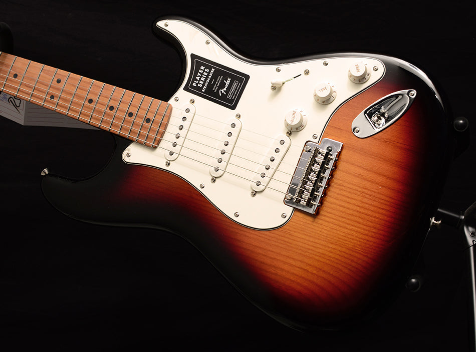 Fender Player Stratocaster Limited Edition Roasted Neck 3 Color Sunbur